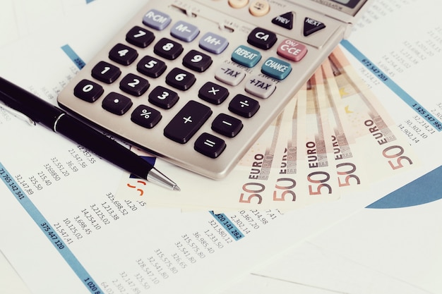 Lohnarten: Überblick, Typen und Informationen für Unternehmen - Shiftbase